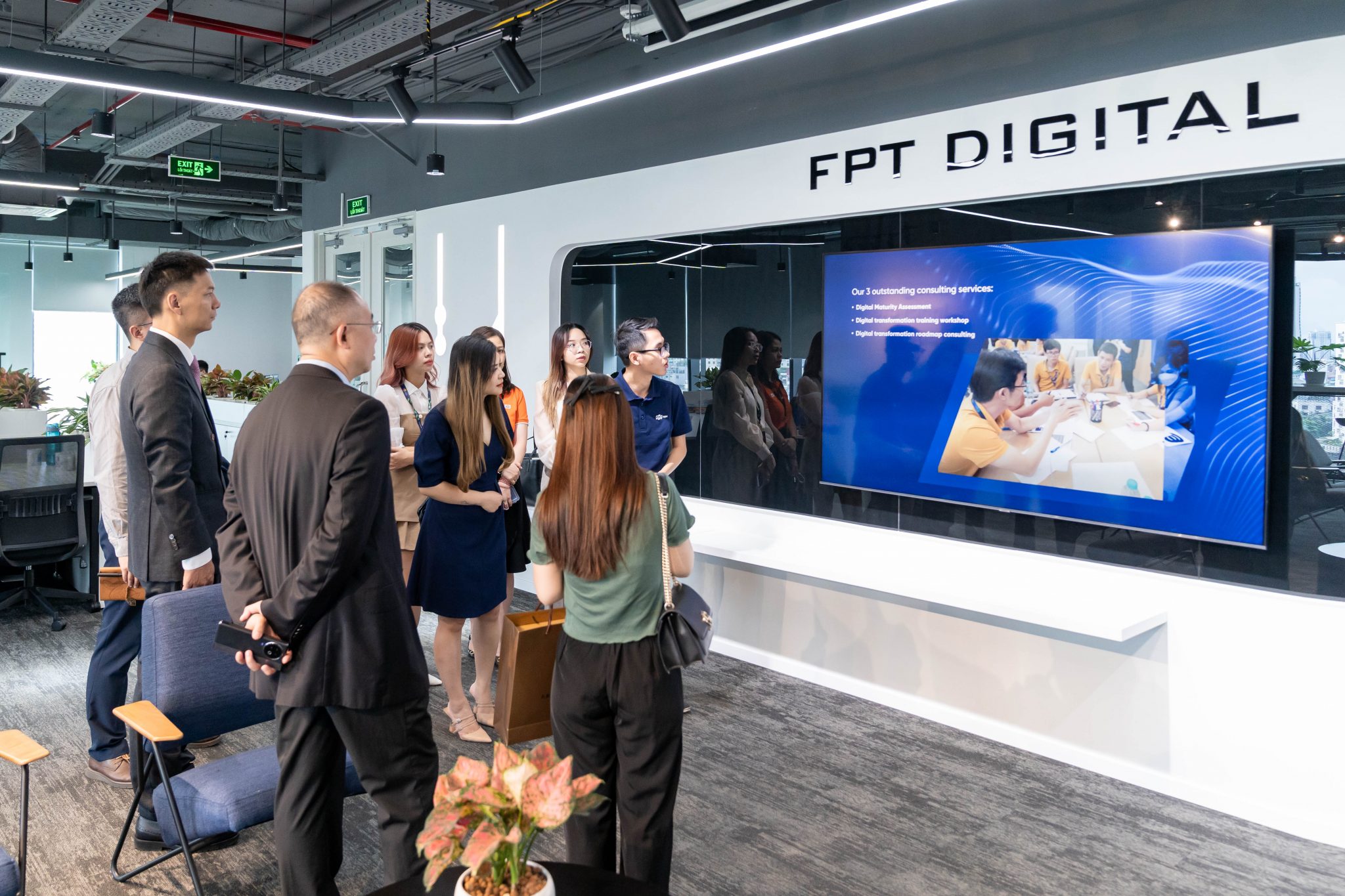 Farben Corporation visited FPT Digital headquarters - FPT Digital
