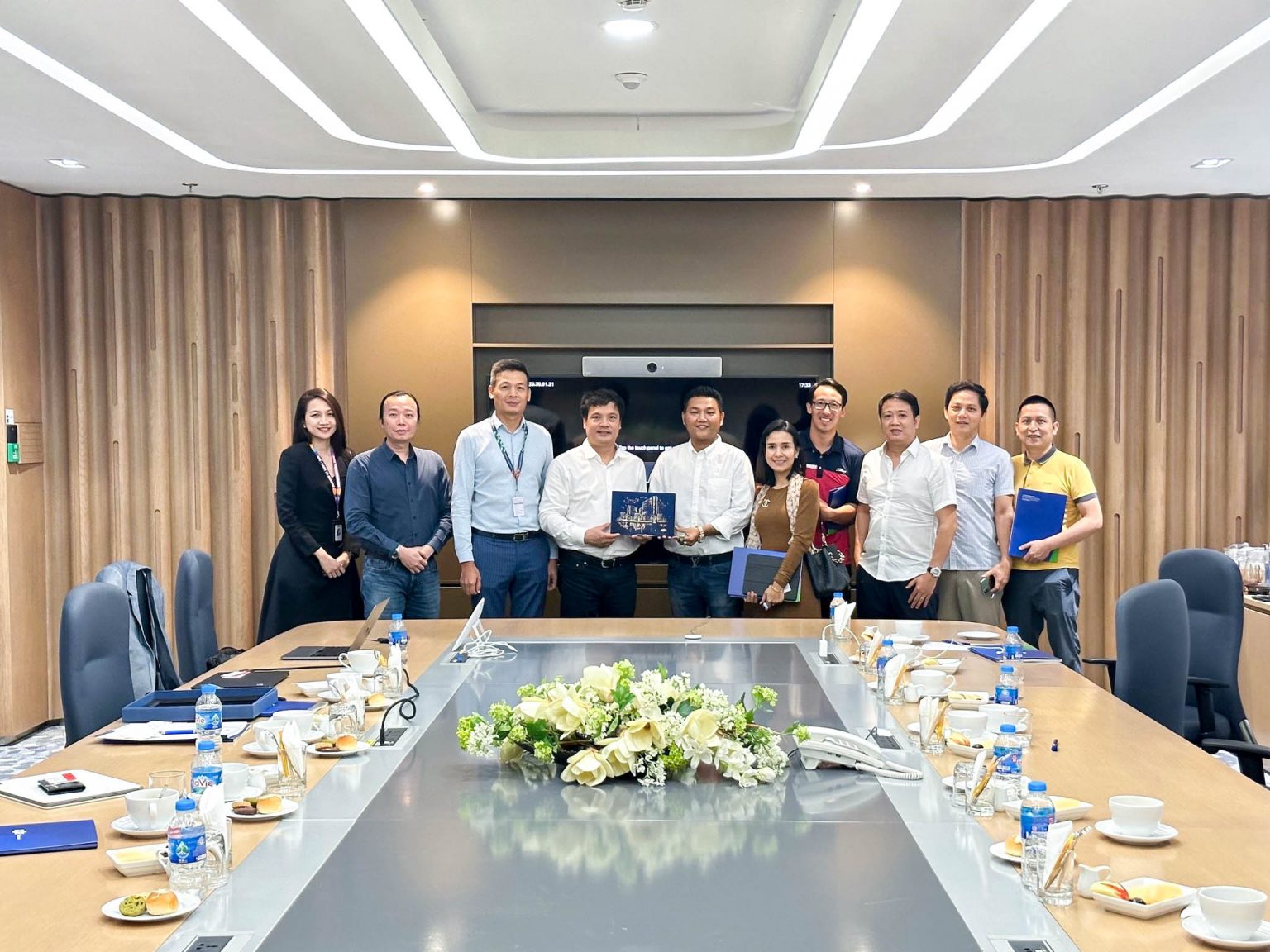 Promoting digital transformation and building an e-Government system ...